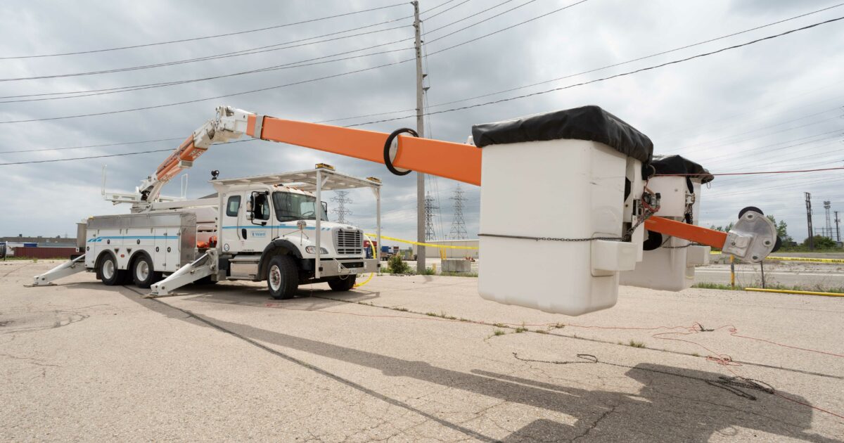 Transmission & Distribution Field Inspection Services &… | Kinectrics