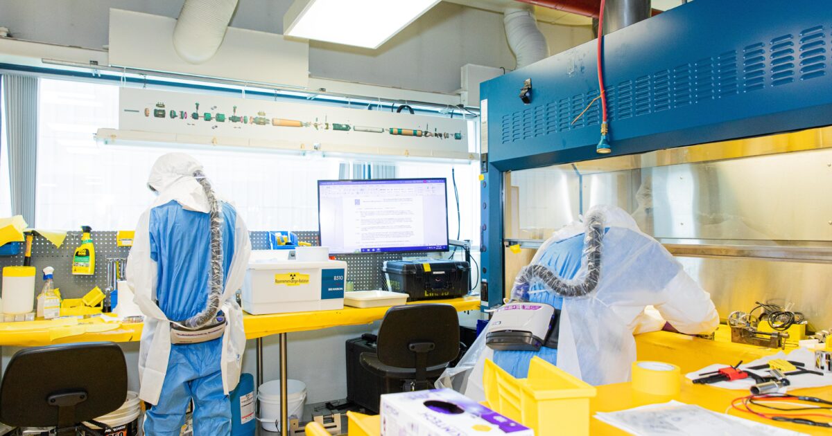 Radioactive Laboratory | Kinectrics